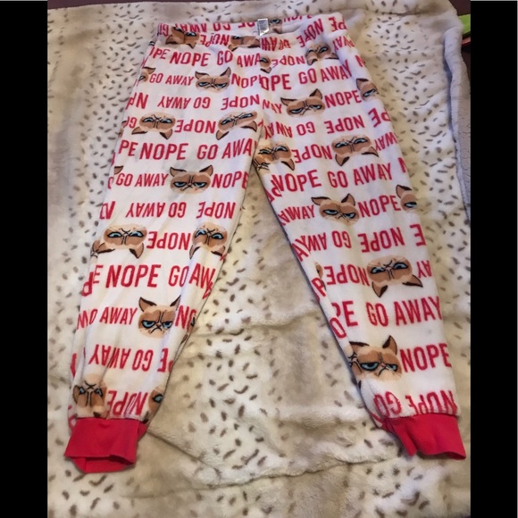 Intimates & Sleepwear | Grumpy Cat Pattern 3x Fluffy Pajama Pants ...
